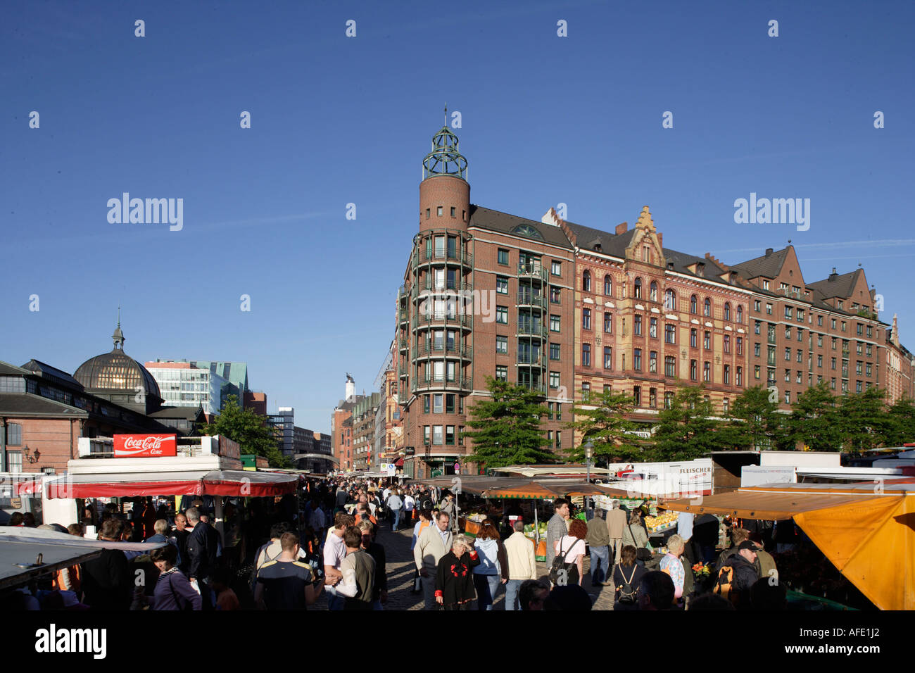 Whole stands hi-res stock photography and images - Alamy