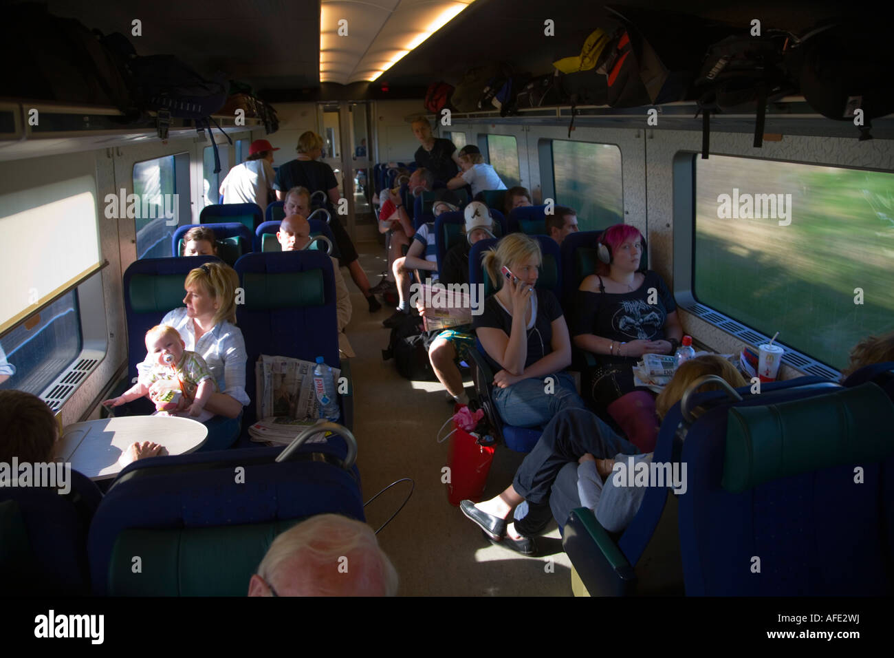 Compartment train hi-res stock photography and images - Alamy