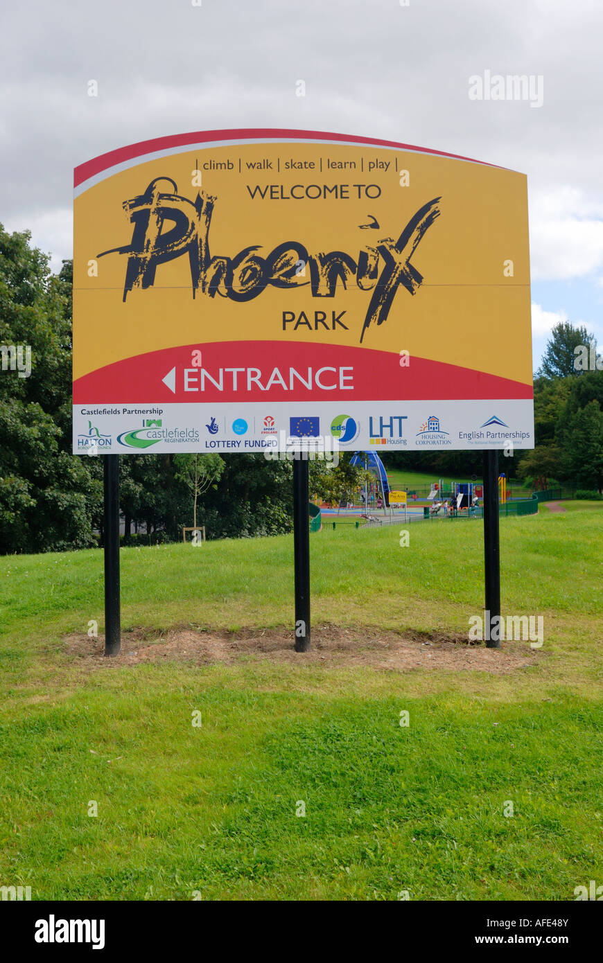 Sign for for Phoenix Park in Runcorn Cheshire UK Stock Photo - Alamy