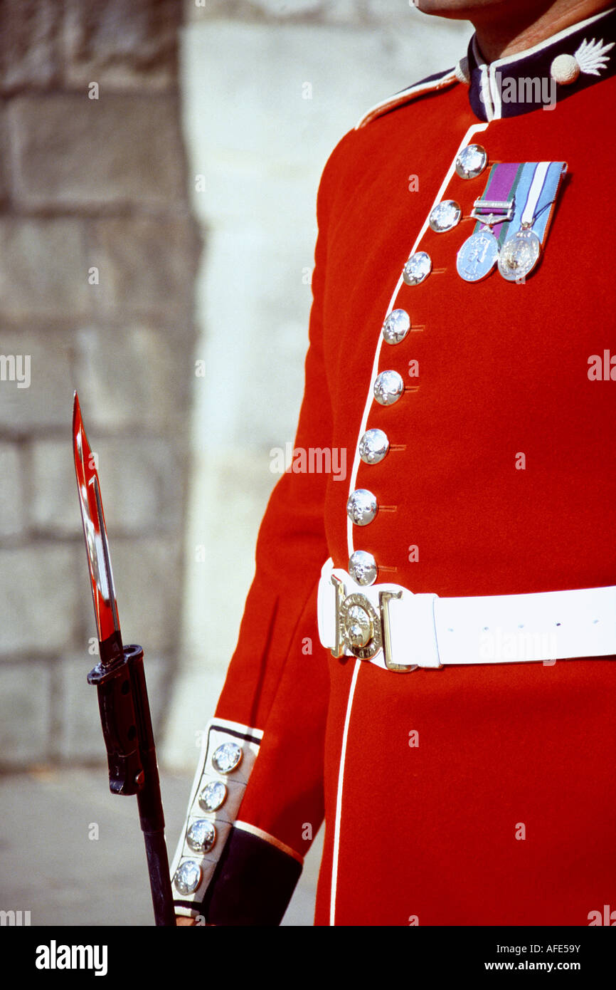 Guard busby bearskin soldier hi-res stock photography and images - Alamy