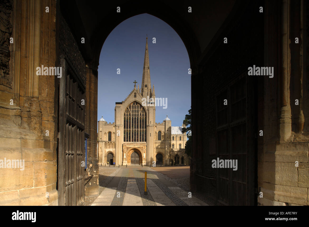 Norwich gates hi-res stock photography and images - Alamy