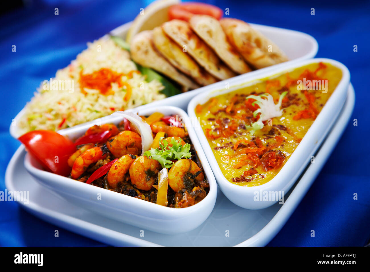 Prawn curry naan hi-res stock photography and images - Alamy