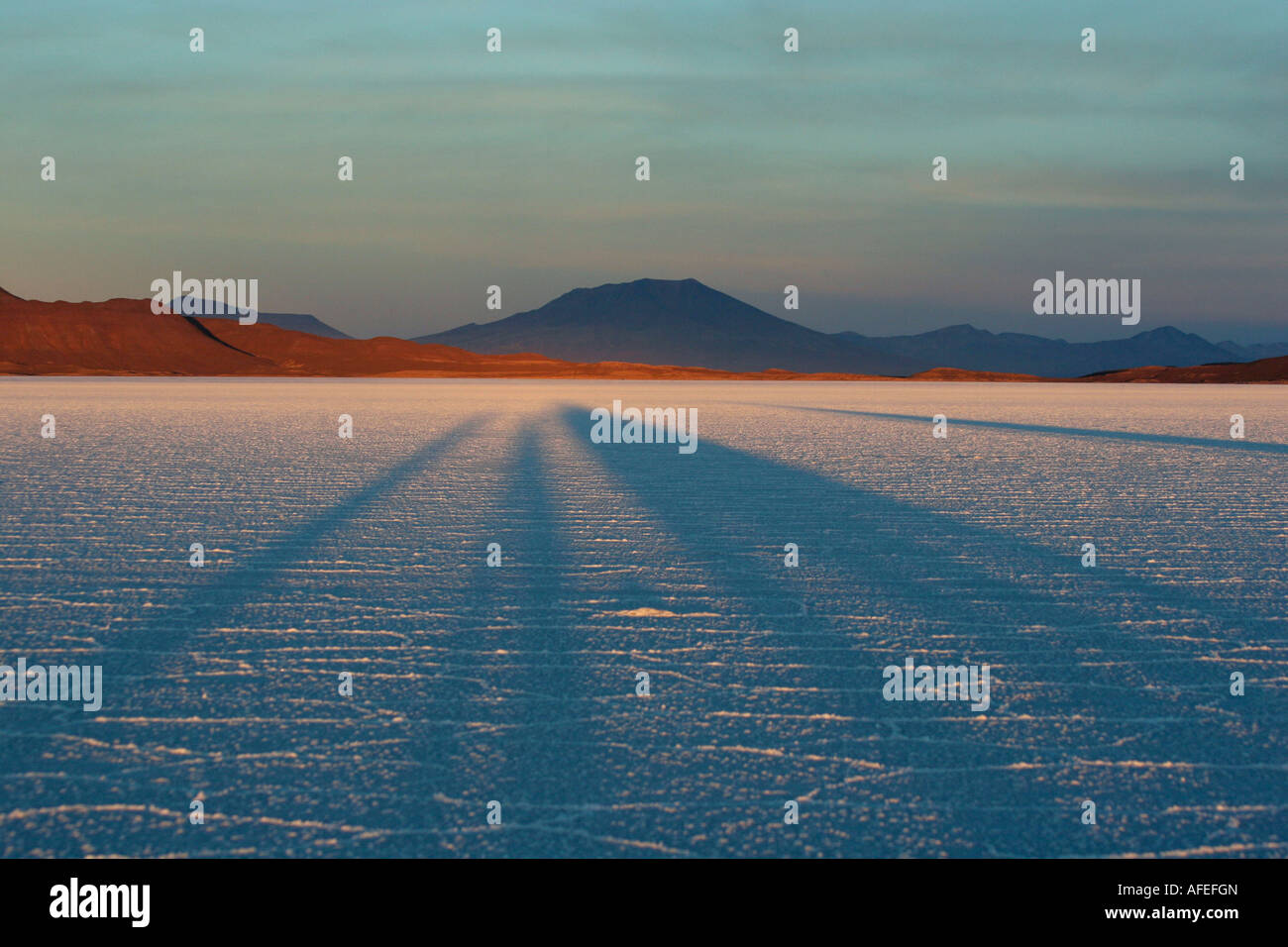 Long shadows landscape hi-res stock photography and images - Alamy