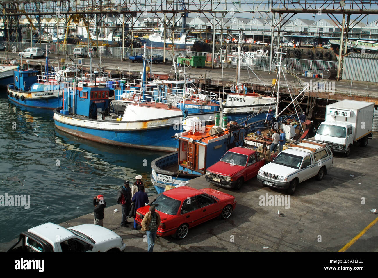 Offshore vessels africa hi-res stock photography and images - Alamy