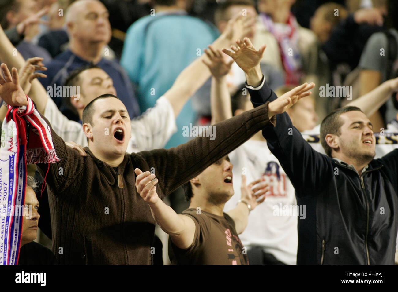 Spurs fan hi-res stock photography and images - Alamy