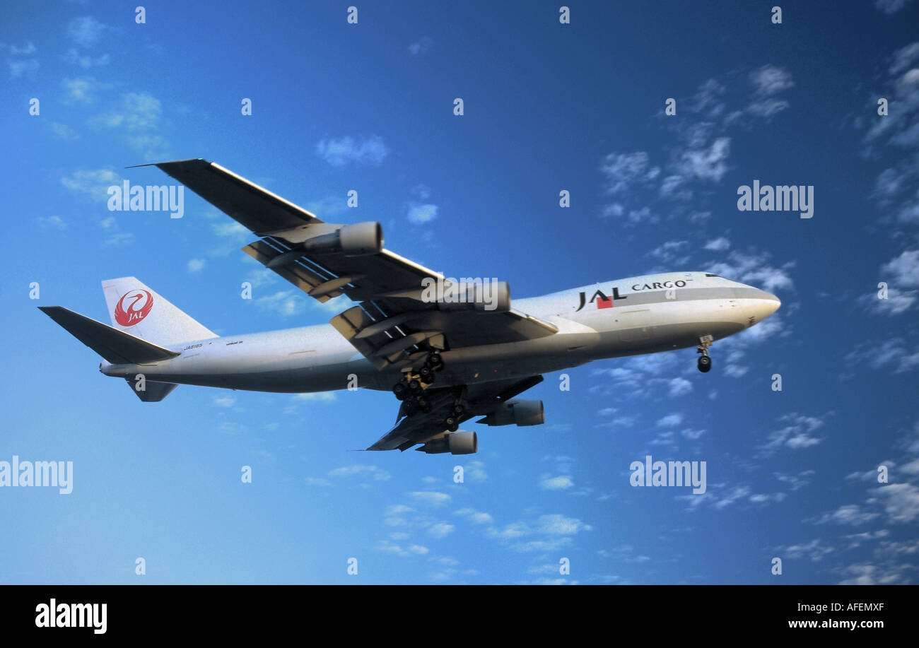 A Japan Airlines owned Boeing 747 Jumbo cargo jet about to land at Los ...