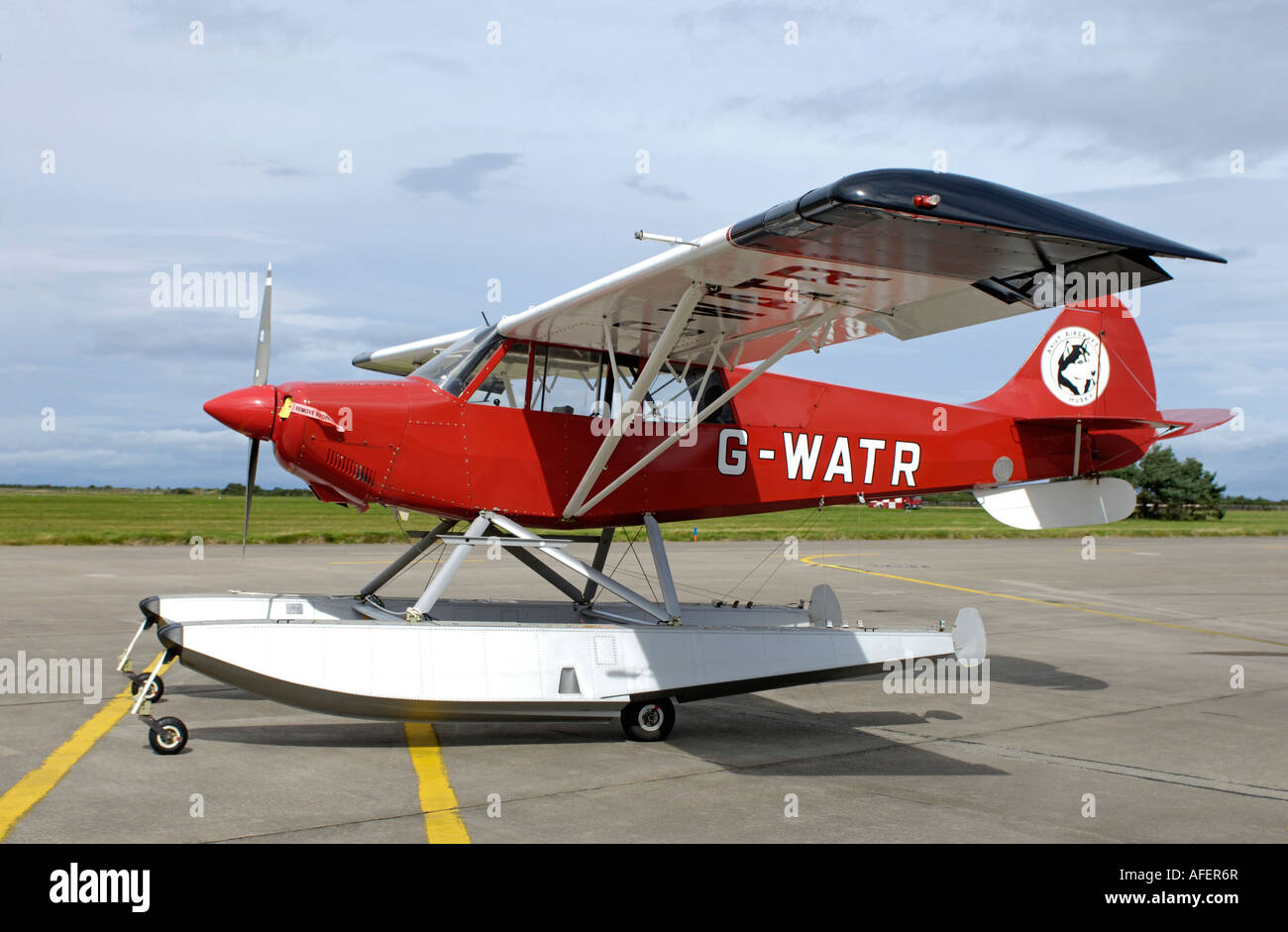 Watr hi-res stock photography and images - Alamy