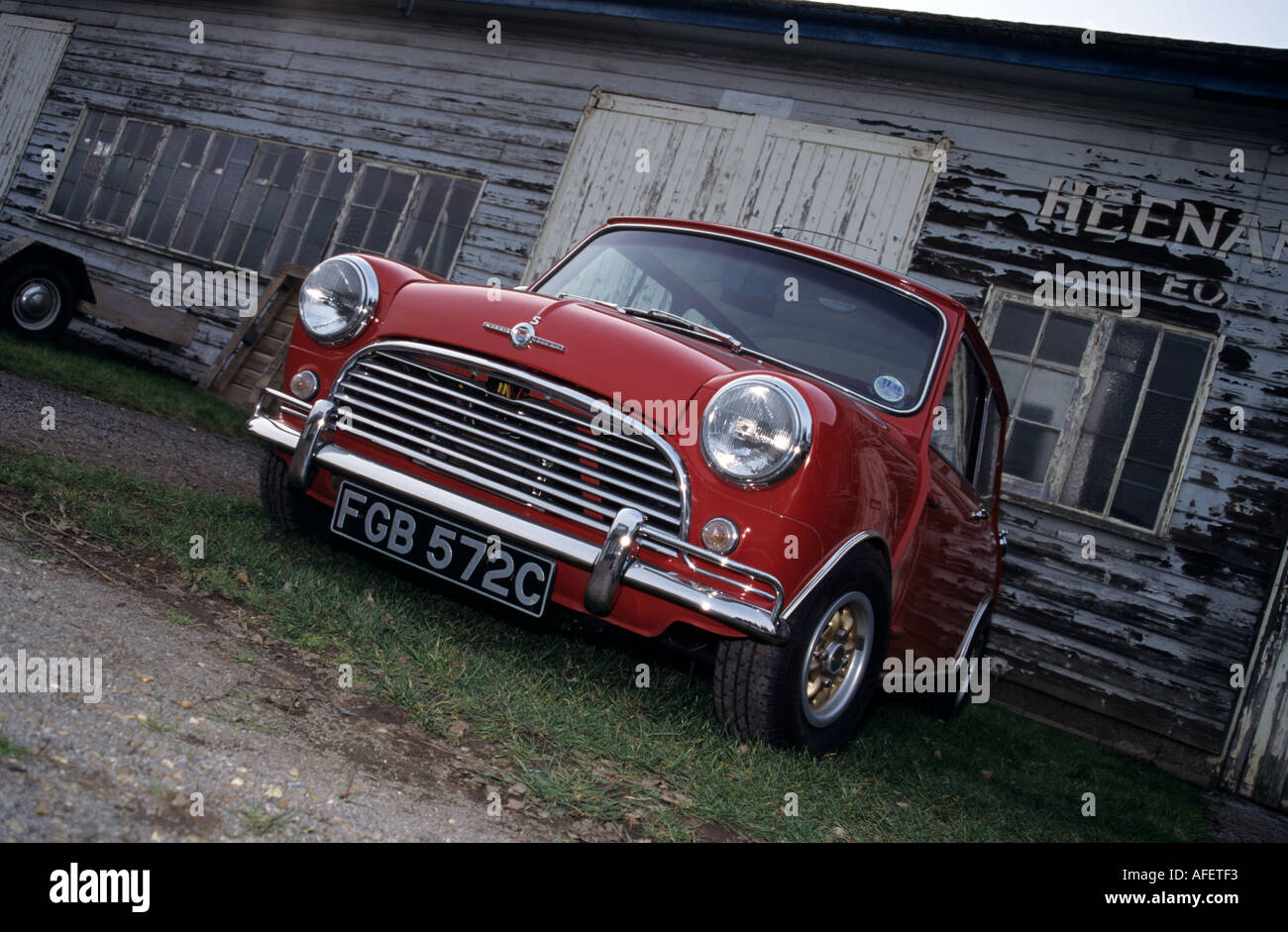 Morris mini motors hi-res stock photography and images - Alamy