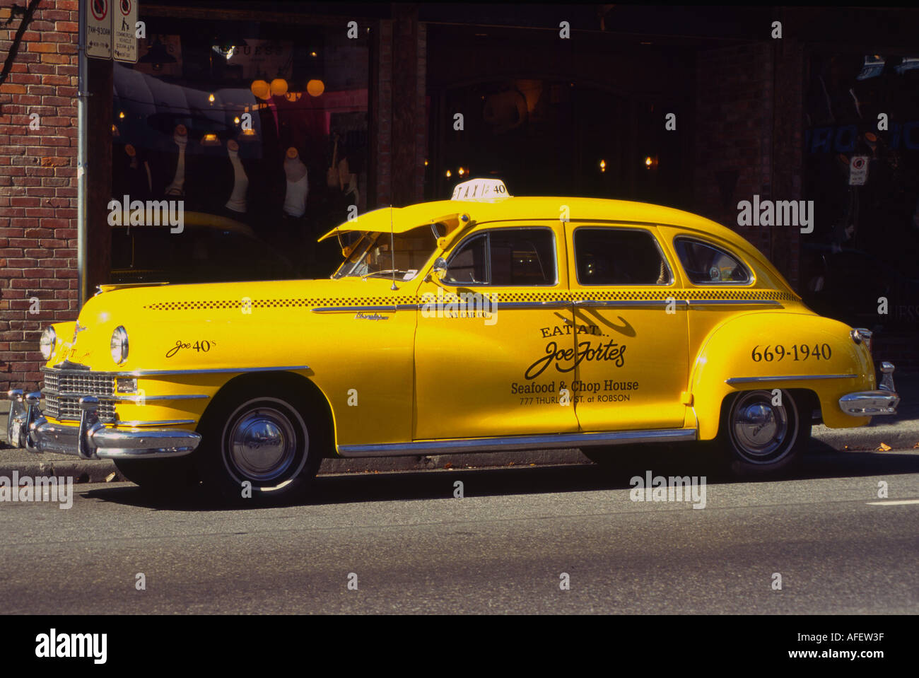 Vancouver yellow cab hi-res stock photography and images - Alamy