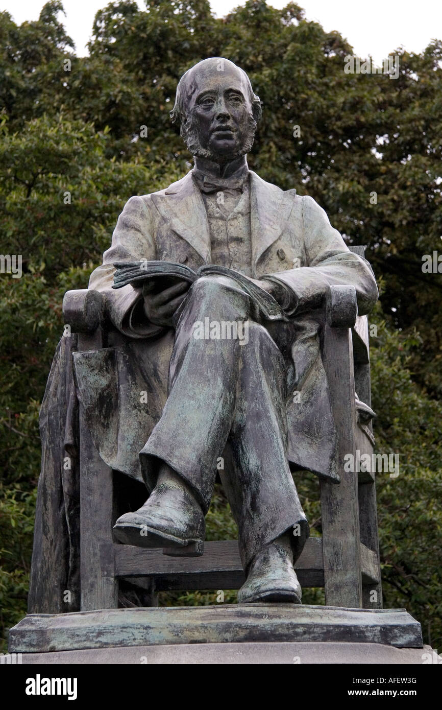 Statue Trinity College Dublin Ireland Stock Photo - Alamy