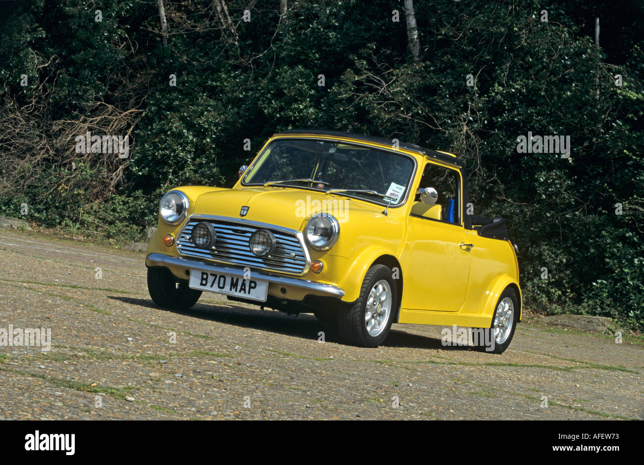 Modified classic mini hi-res stock photography and images - Alamy