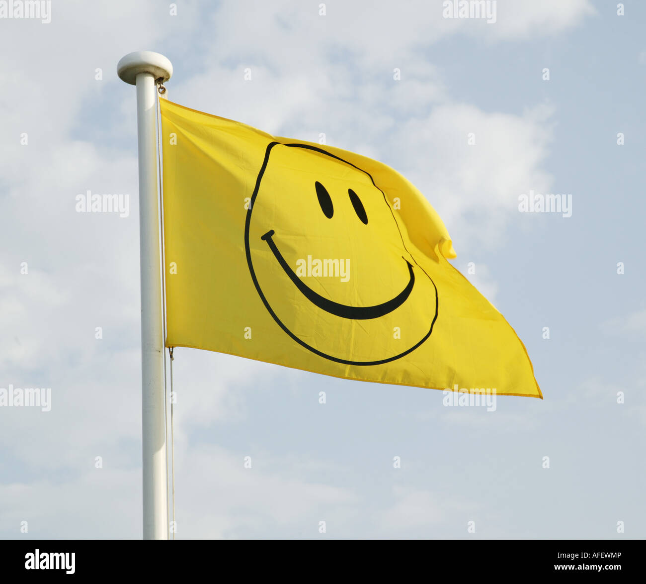 Smiley face logo hi-res stock photography and images - Alamy
