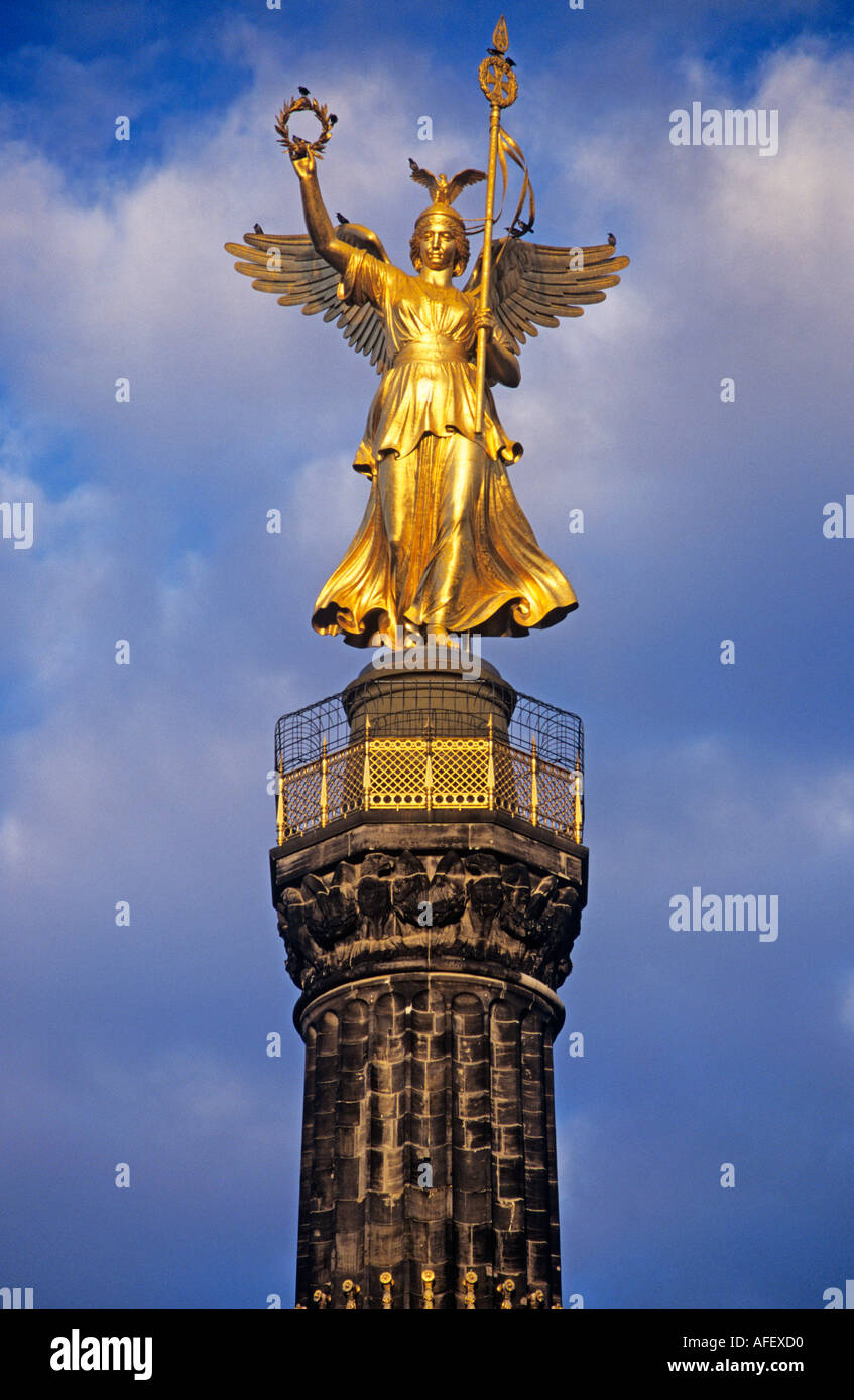 Berlin winged victory statue hi-res stock photography and images - Alamy