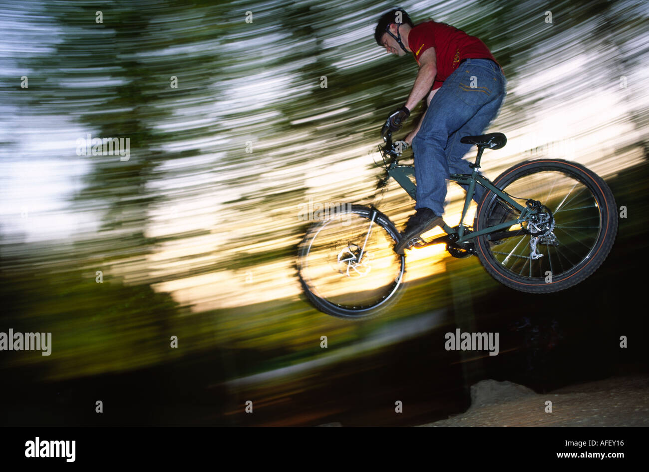 Bike jump height hi-res stock photography and images - Alamy