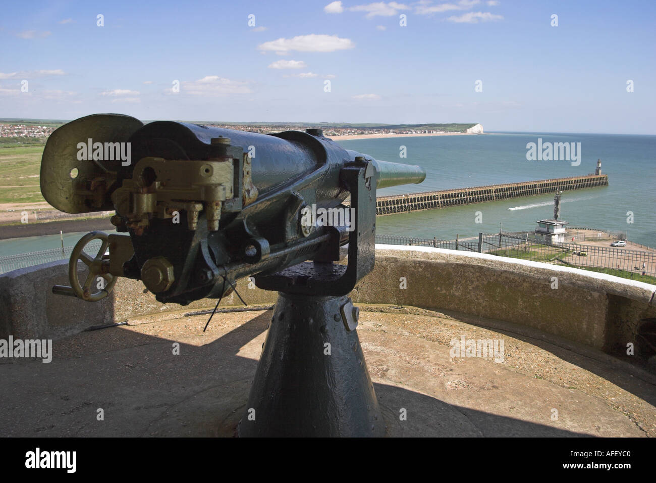 12 pounder gun hi-res stock photography and images - Alamy