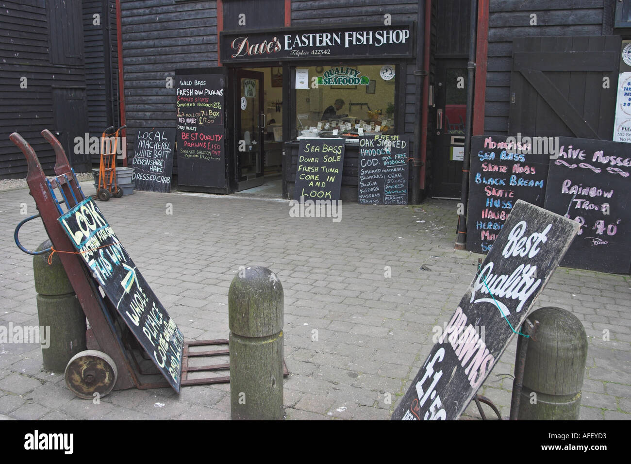 A traditional Fish Shop at Hastings Stock Photo - Alamy