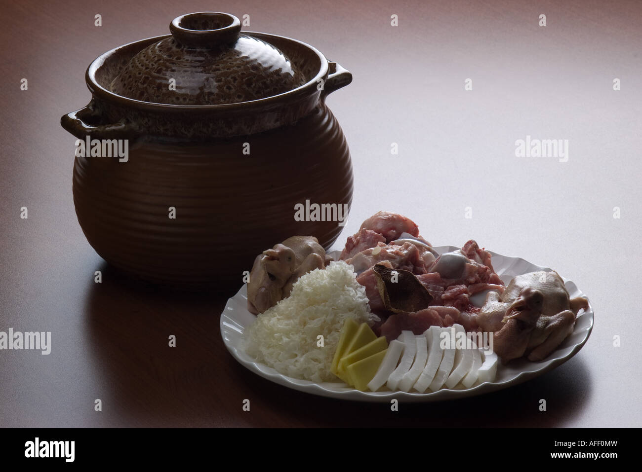 Chinese style pigeon hi-res stock photography and images - Alamy