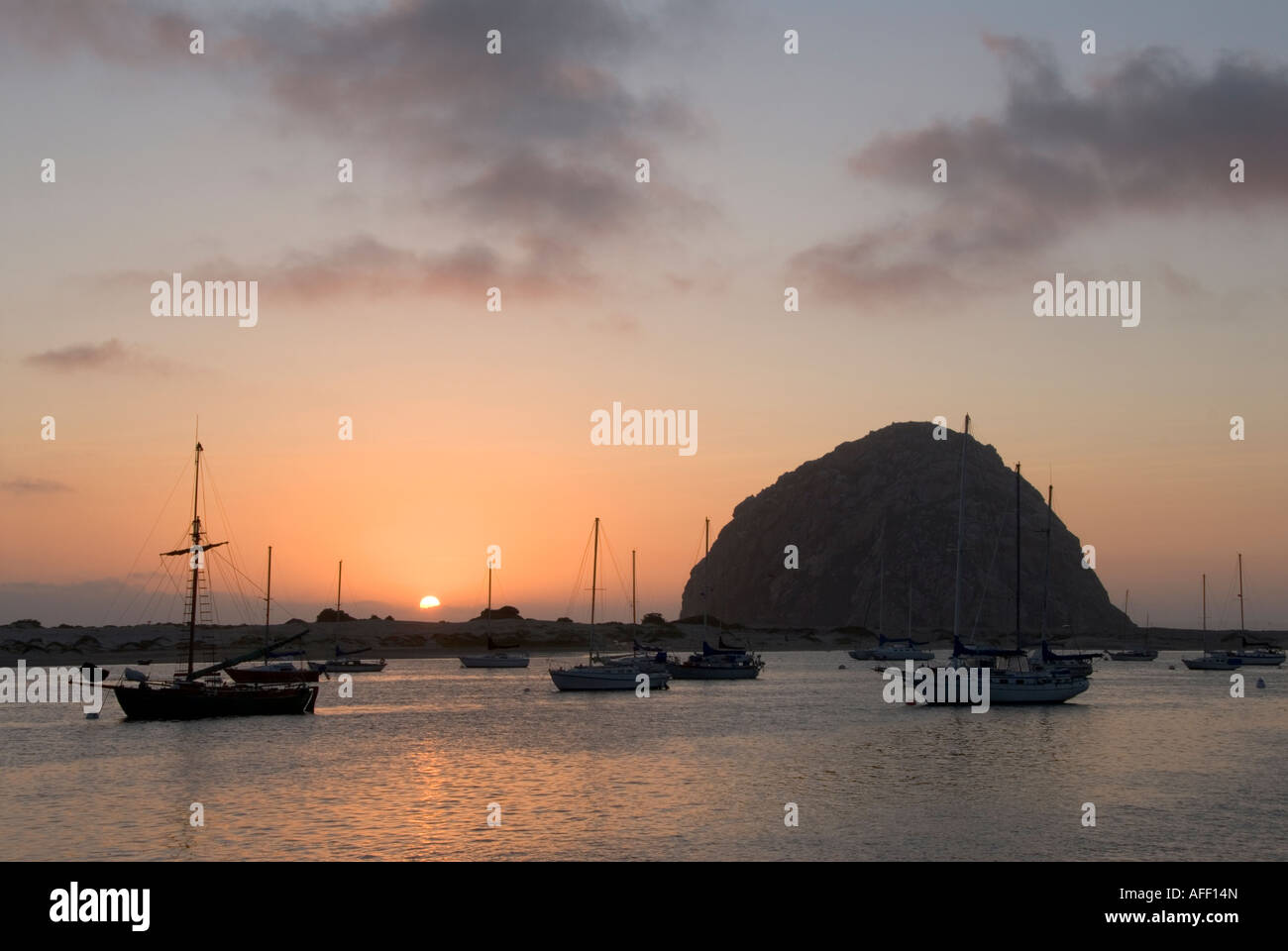 Morro bay morro rock harbour hi-res stock photography and images - Alamy