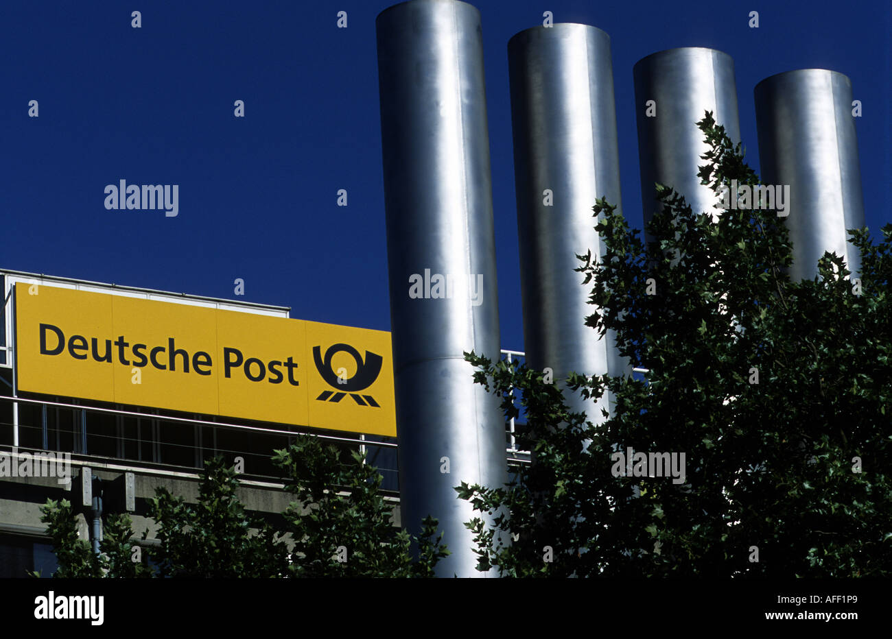 Deutsche post logo hi-res stock photography and images - Alamy