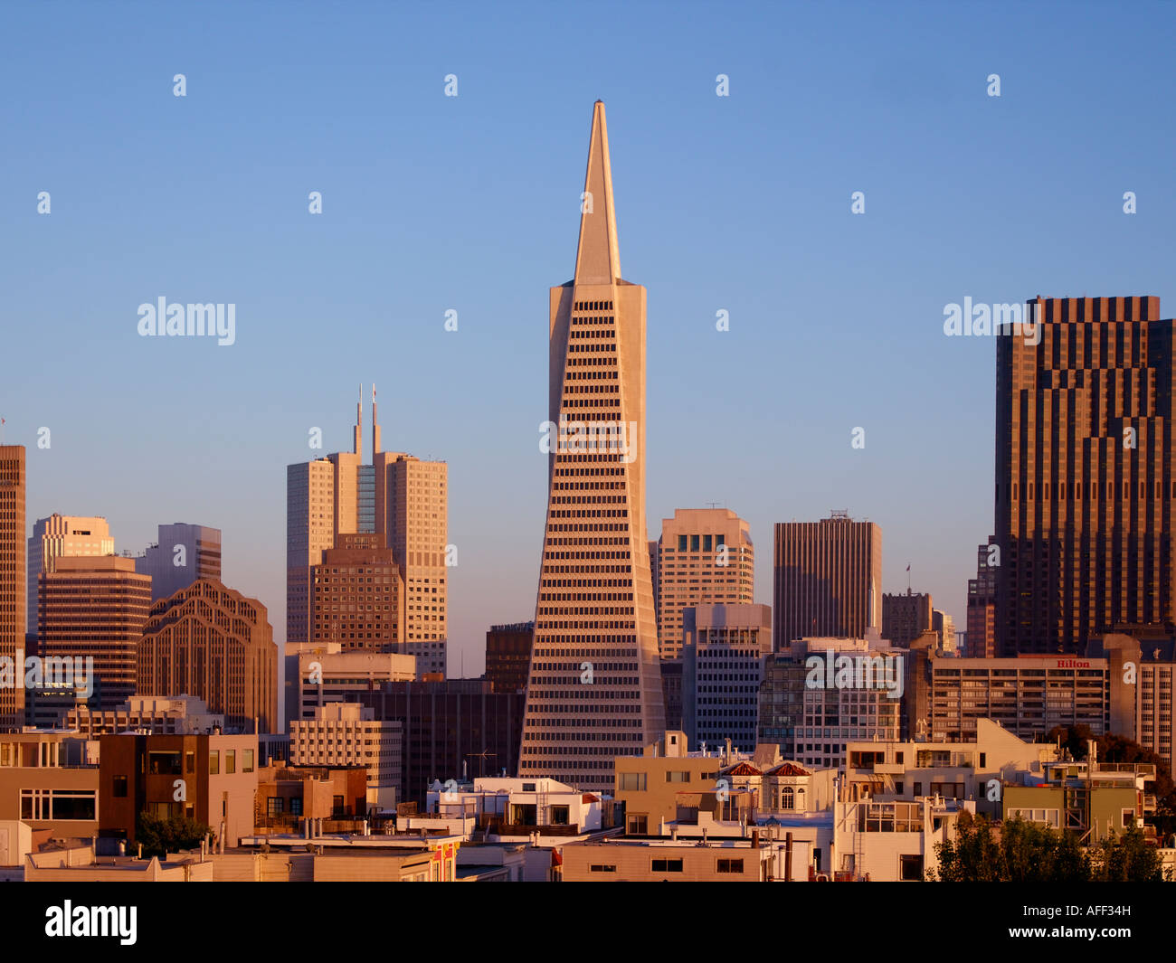 Pyramid Building & Financial District, San Francisco Stock Photo - Alamy