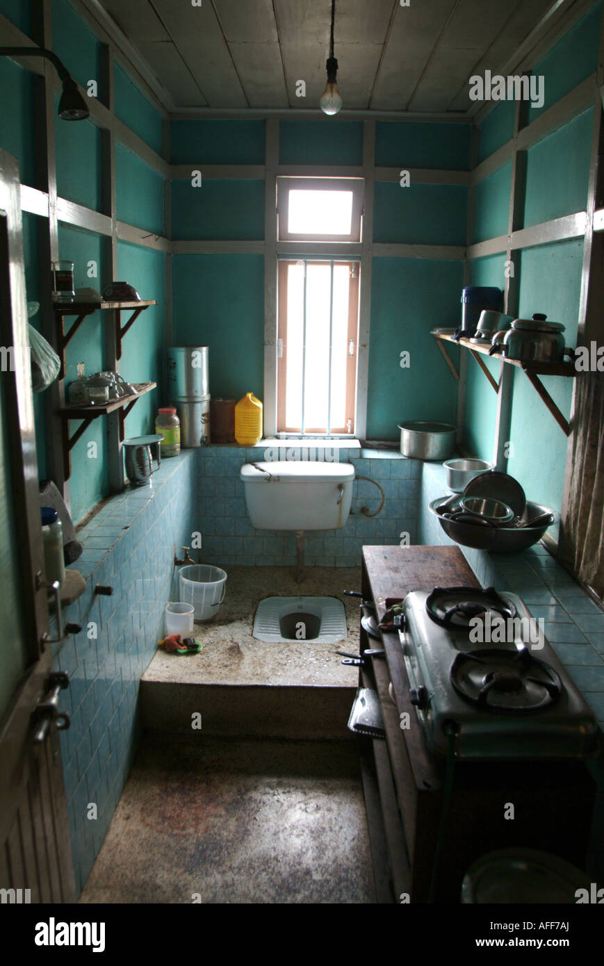 How to use a squat toilet hi-res stock photography and images - Alamy