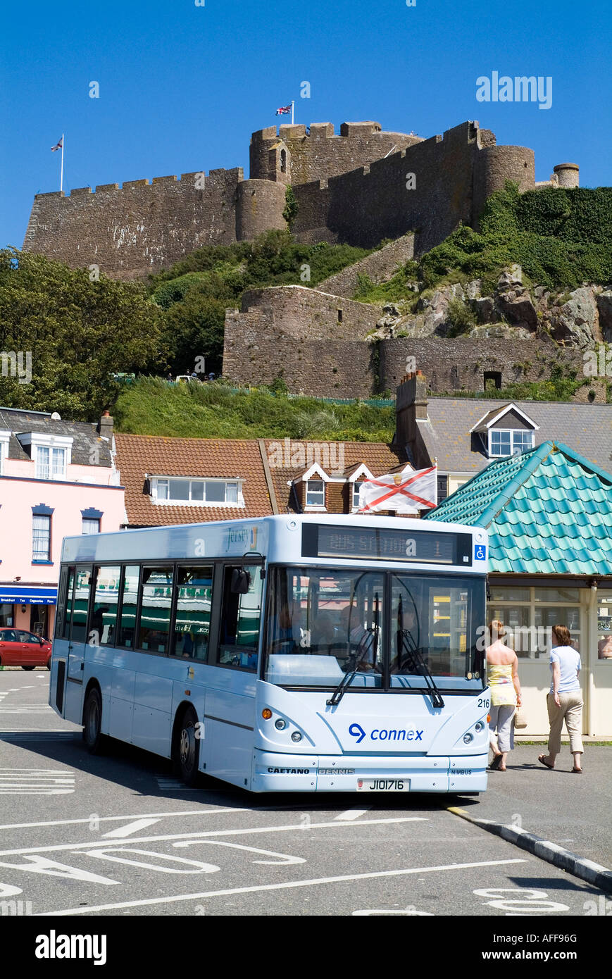 Single Decked Bus High Resolution Stock Photography and Images - Alamy