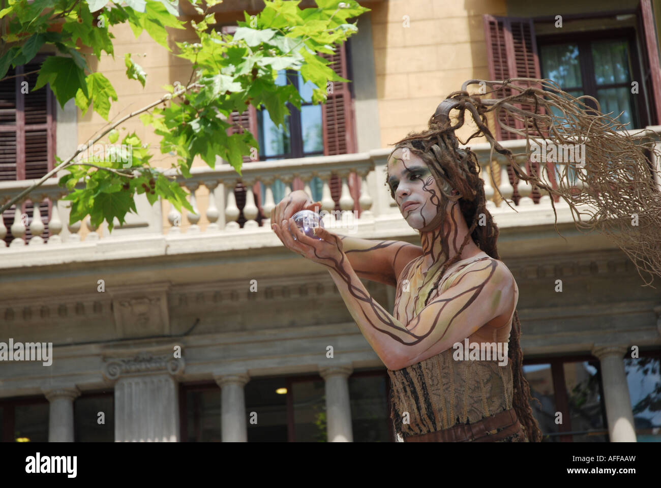 Mime artist performing her routine on Ramblas Barcelona Spain Stock ...