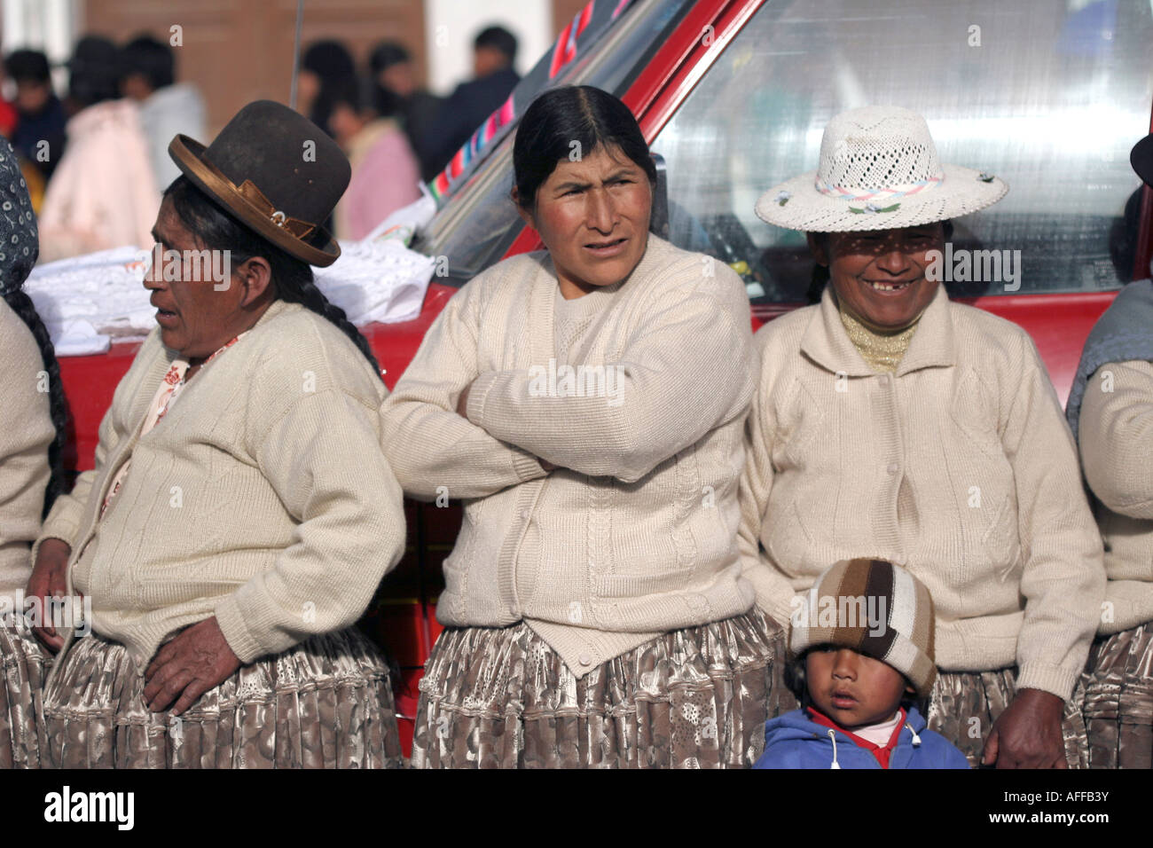 Bolivian women at parade Stock Photo - Alamy