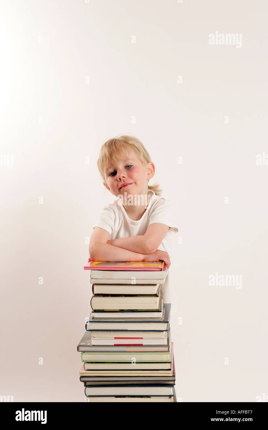 Literature stories hi-res stock photography and images - Alamy