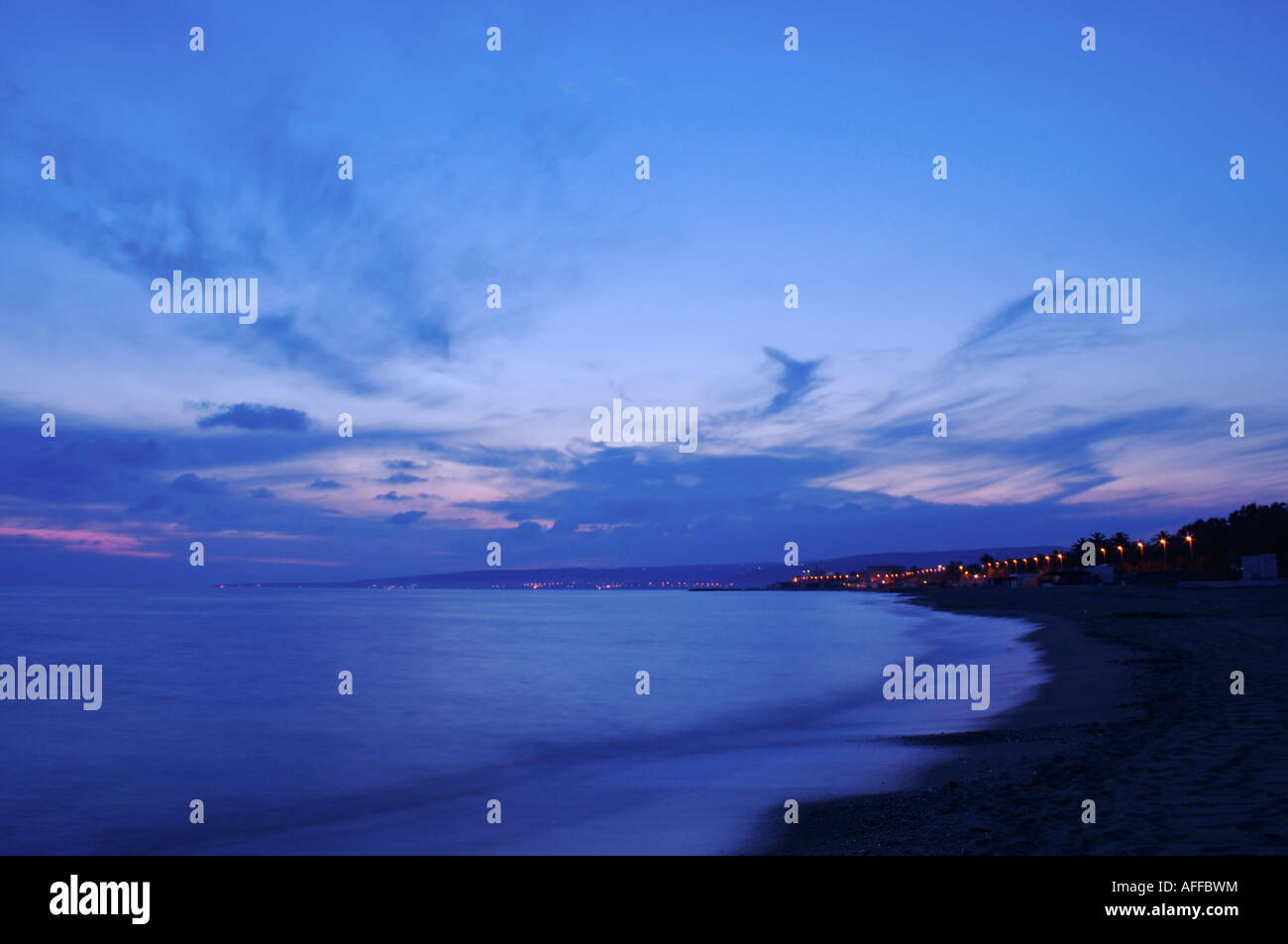 sea by night Stock Photo - Alamy