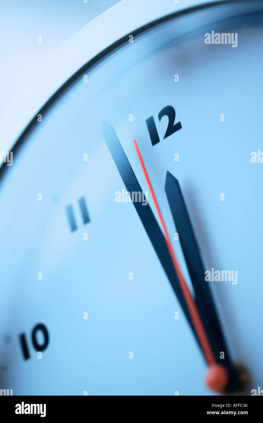 Approaching four hi-res stock photography and images - Alamy