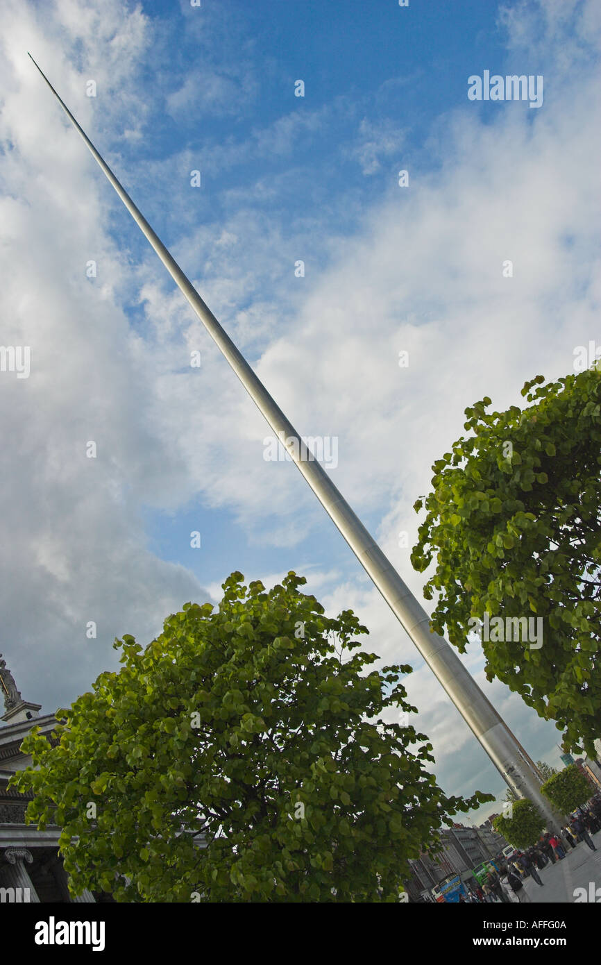 The Spire of Dublin A 390 feet 120 metre high stainless steel ...
