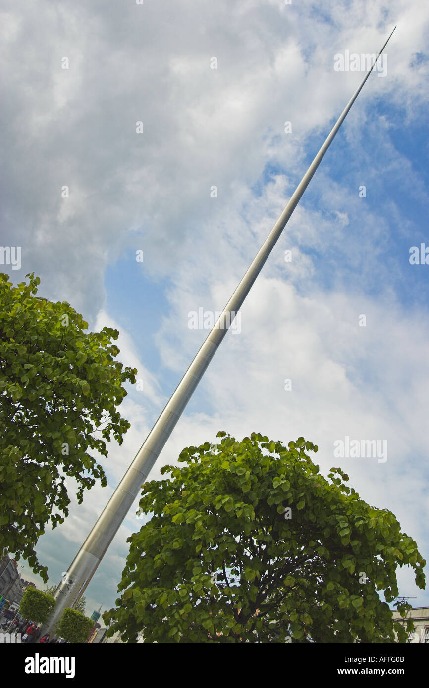 The Spire of Dublin A 390 feet 120 metre high stainless steel ...