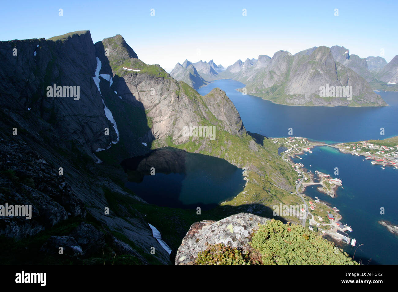 mountain viewpoint moskenesoy island reine hamnoy lofoten island norway ...