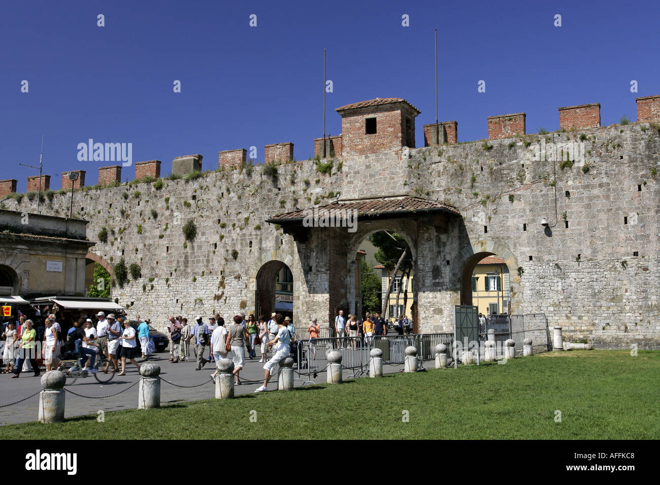 city wall of Pisa Stock Photo - Alamy