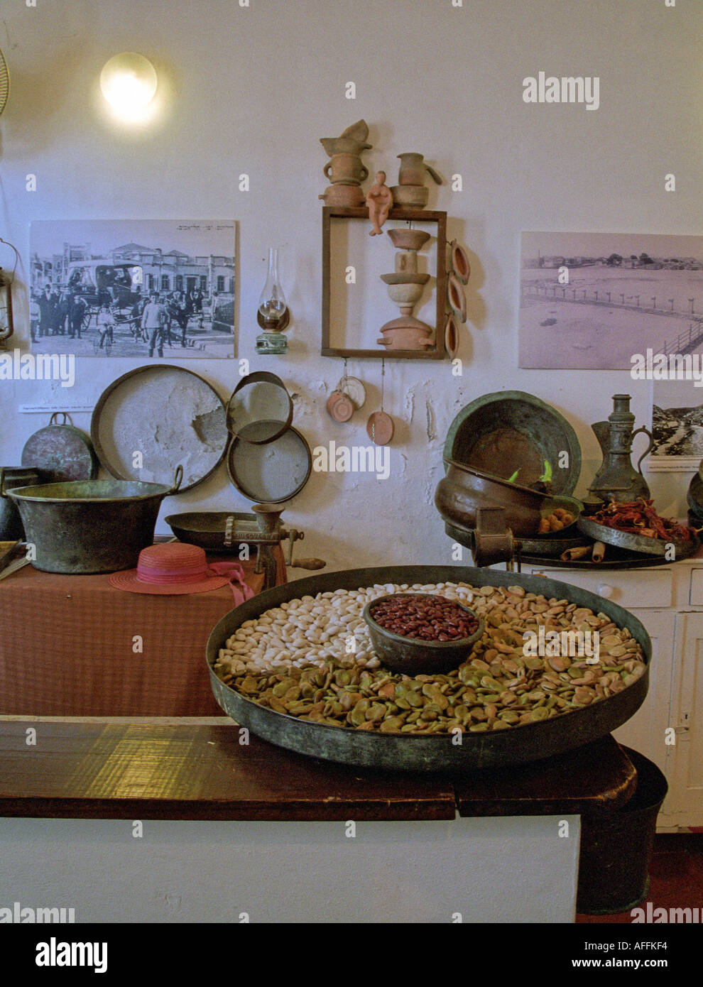 Rokah hi-res stock photography and images - Alamy