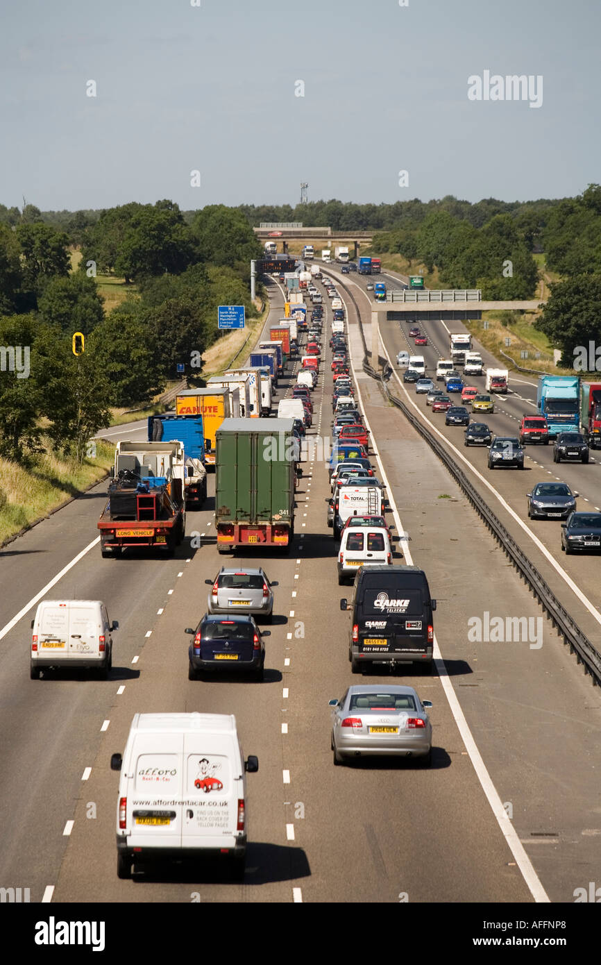 Gridlocked motorway hi-res stock photography and images - Alamy