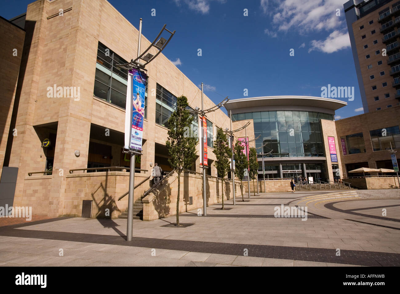 Manchester Salford Quays Lowry Outlet Mall indoor shopping centre Stock ...
