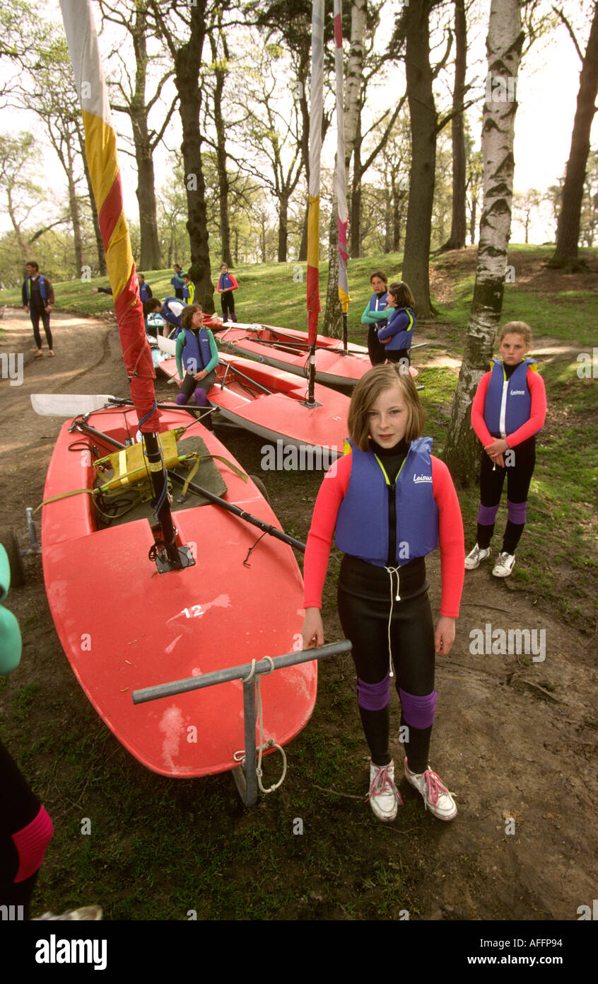 Teaching children to sail hi-res stock photography and images - Alamy