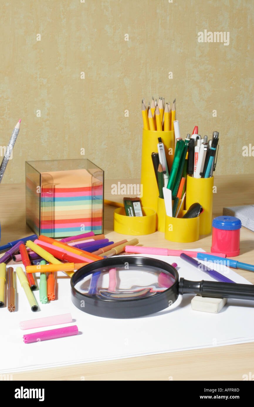 Pencil distortion hi-res stock photography and images - Alamy