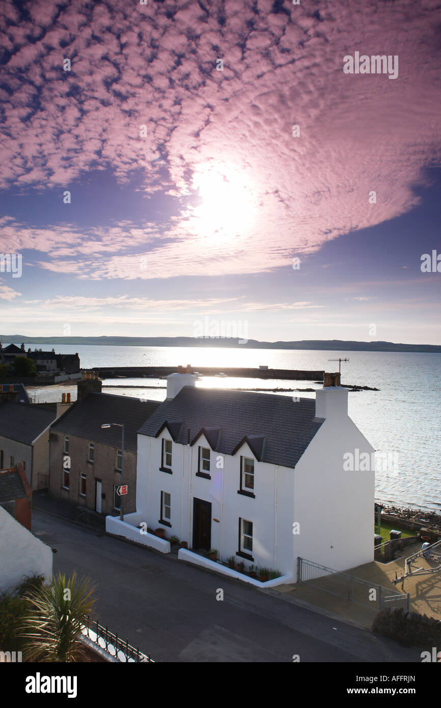 SCOTTISH ISLAND ISLAY Bowmore village Stock Photo - Alamy