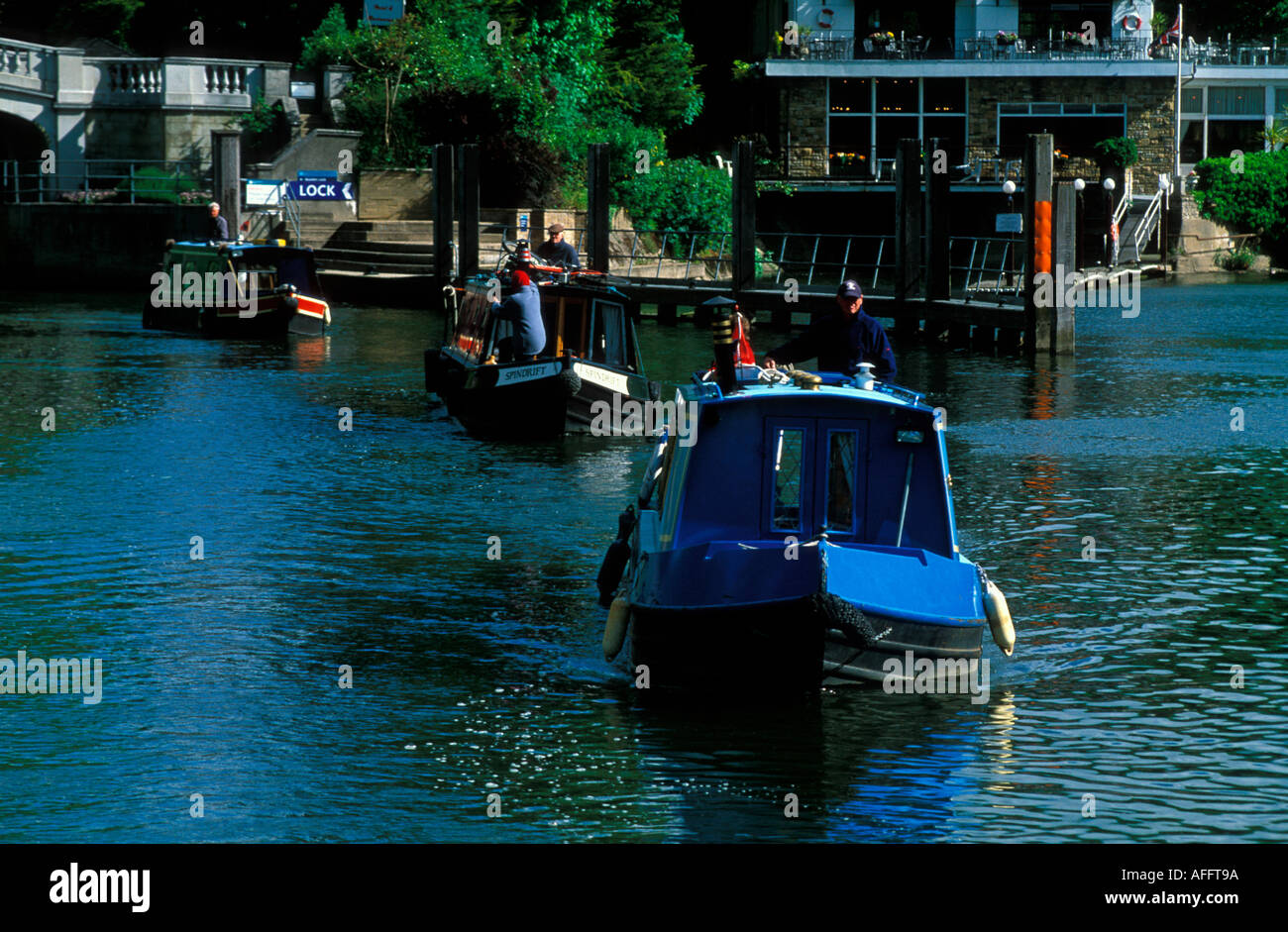 Narrow boats on the Thames at Caversham lock Reading Stock Photo - Alamy