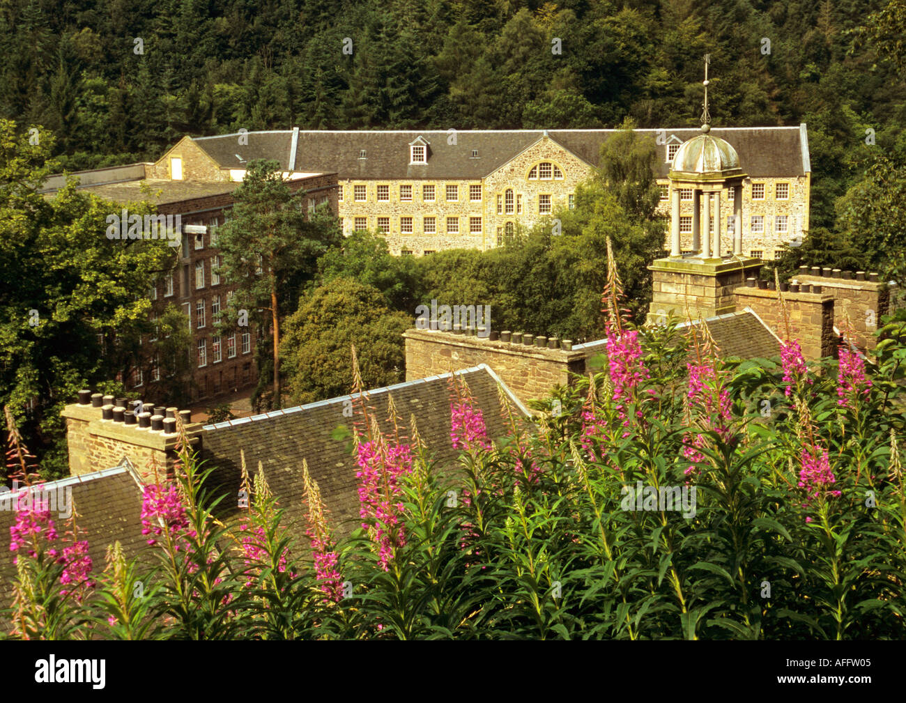 The village of New Lanark Stock Photo - Alamy