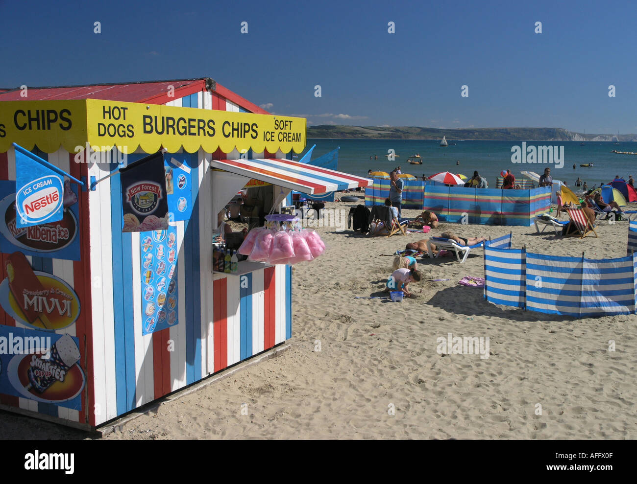 Beach shack selling food on the sandy beach at Weymouth Dorset Stock ...