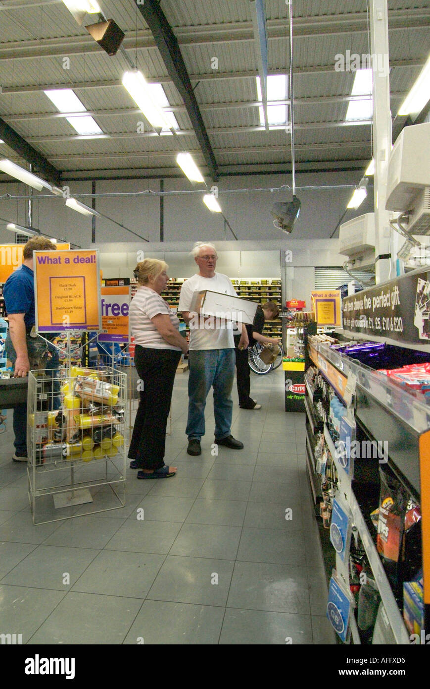 Bicycle check halfords hi-res stock photography and images - Alamy