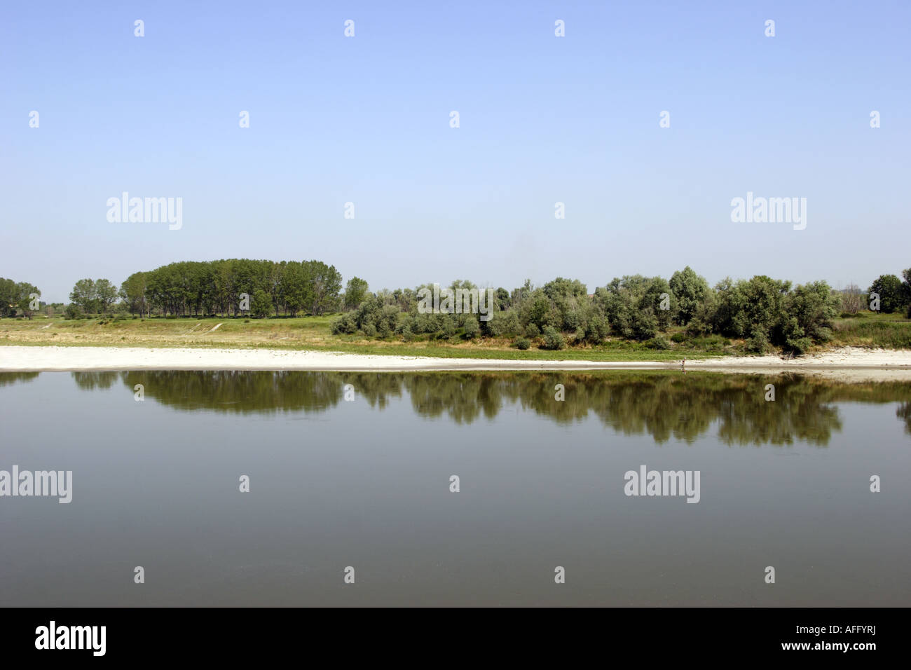 North bank division hi-res stock photography and images - Alamy