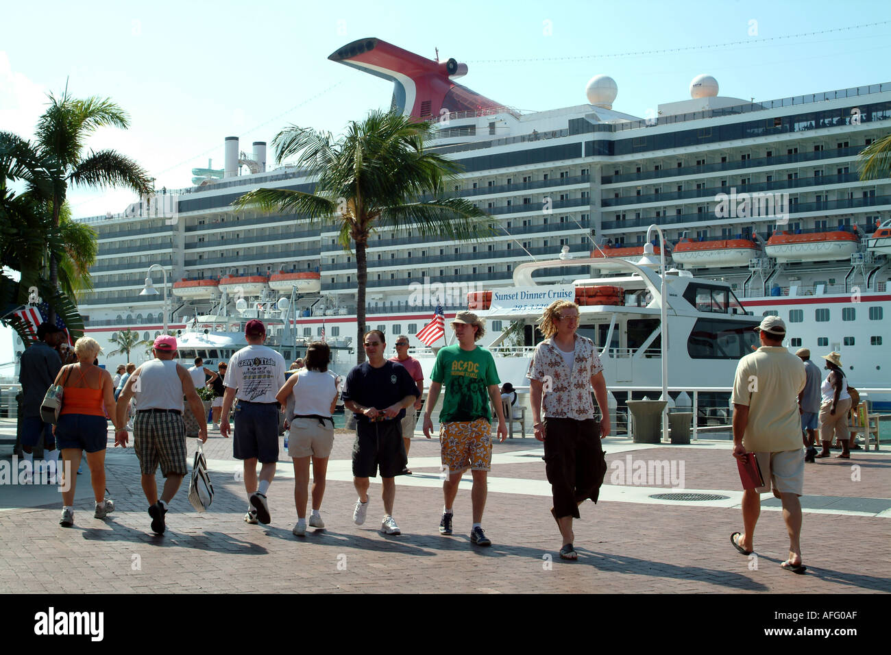 Key West Florida Cruise Ships High Resolution Stock Photography and ...
