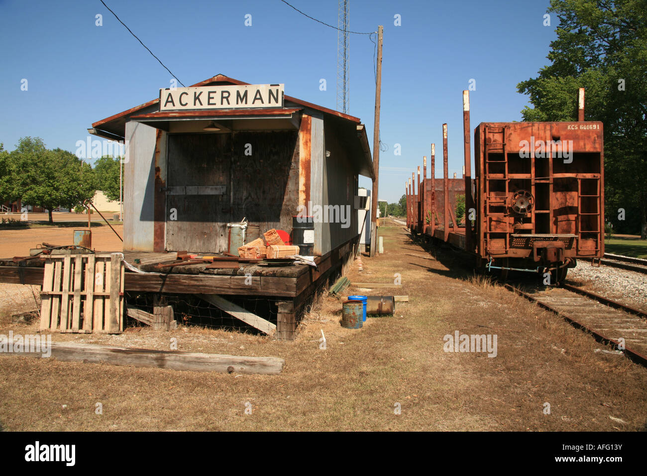 Mississippi railroad depot hi-res stock photography and images - Alamy