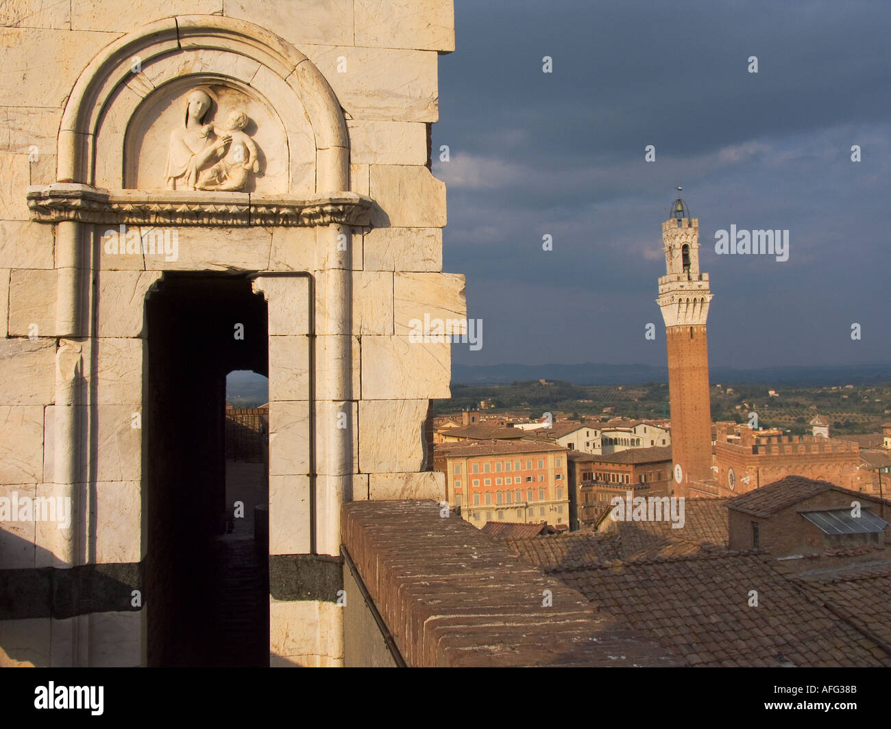 102 feet hi-res stock photography and images - Alamy