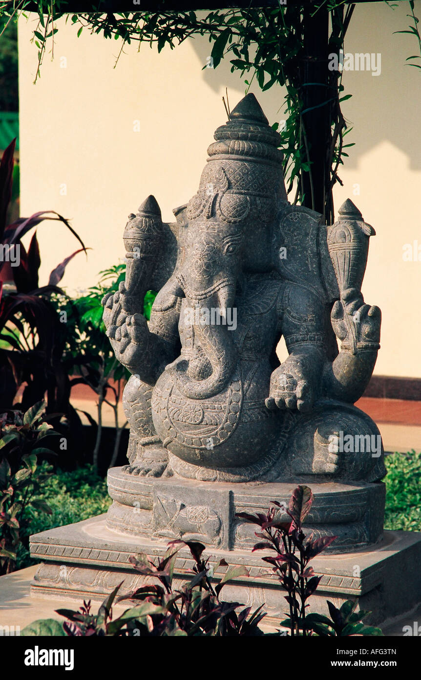 Statue of indian god hi-res stock photography and images - Alamy